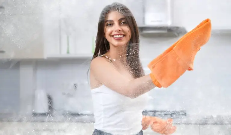 Eco-Friendly Cleaning Methods For Windows | Bond Cleaning in Wollongong